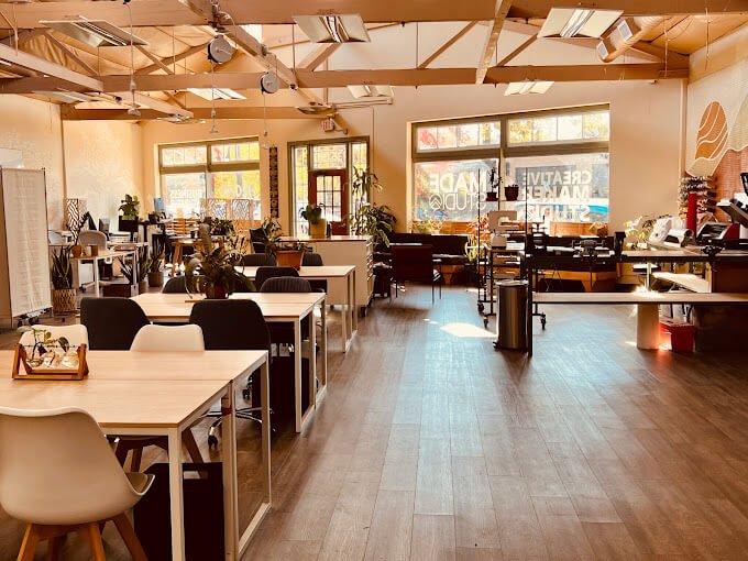 Hacker Lab | Price, Amenities & Images